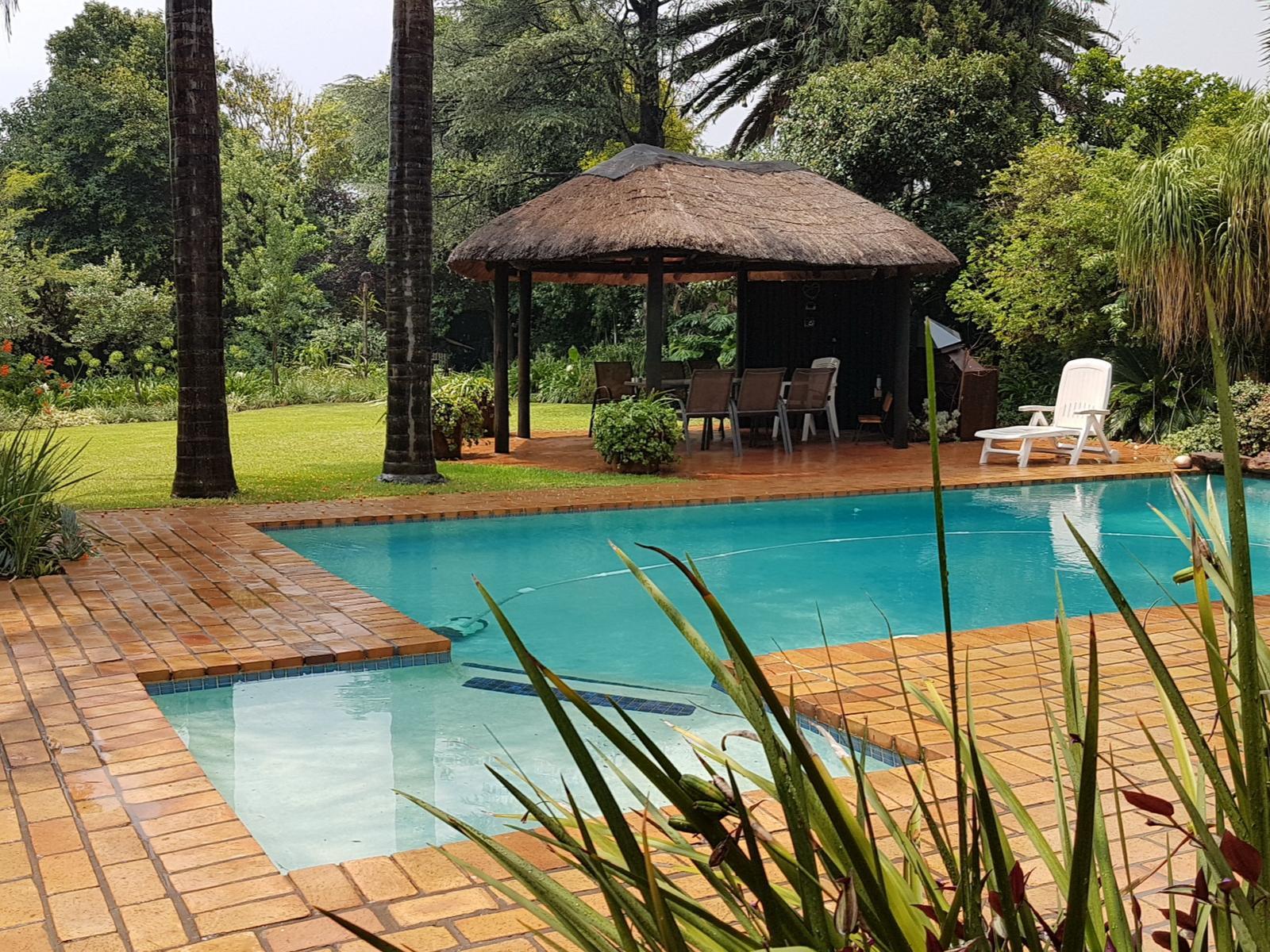 Six Valk Avenue Guest House in Fourways - BEST Getaways - South Africa ...
