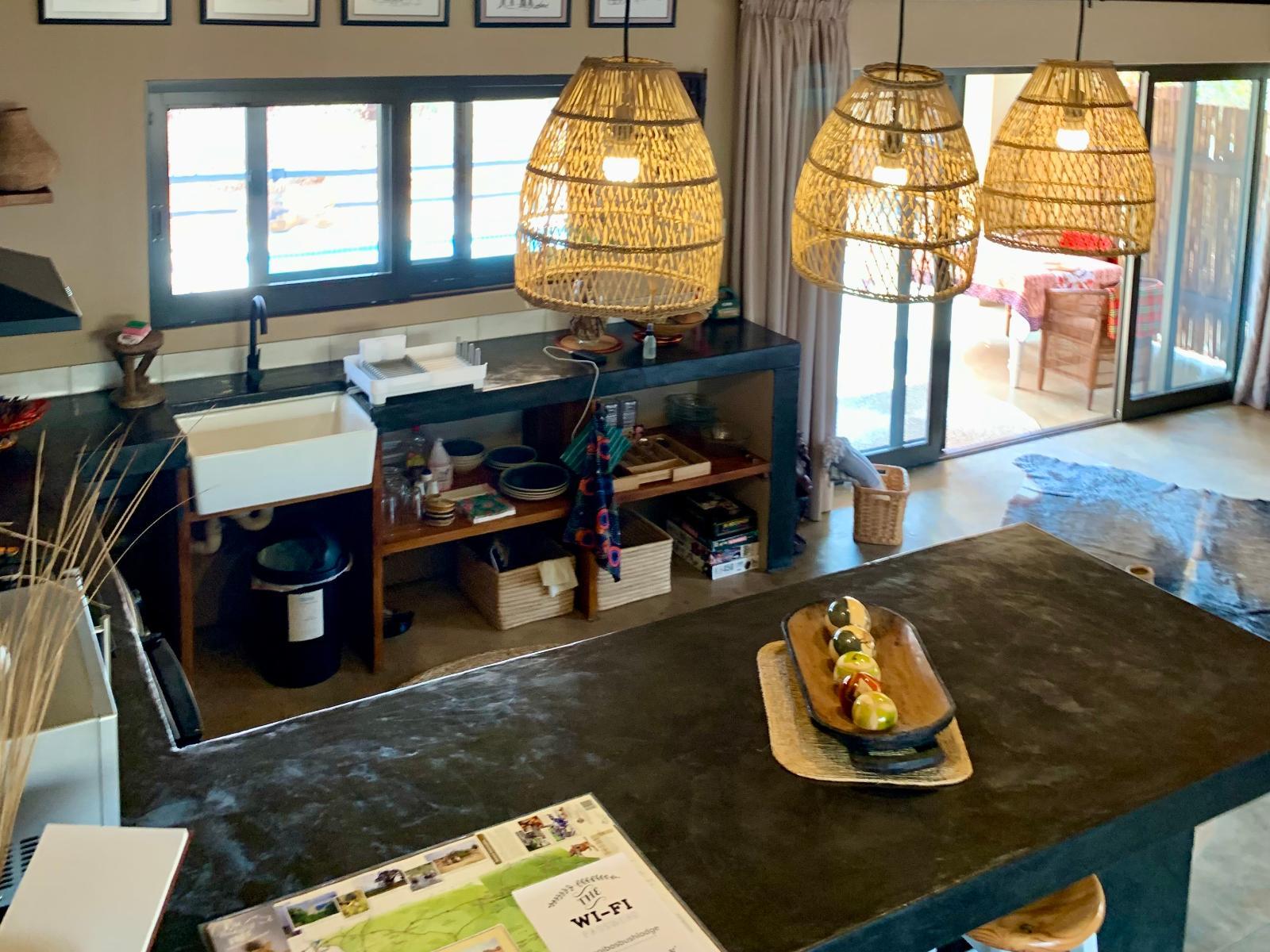 Rooibos Luxury Bush Cottage | Escape to the Country