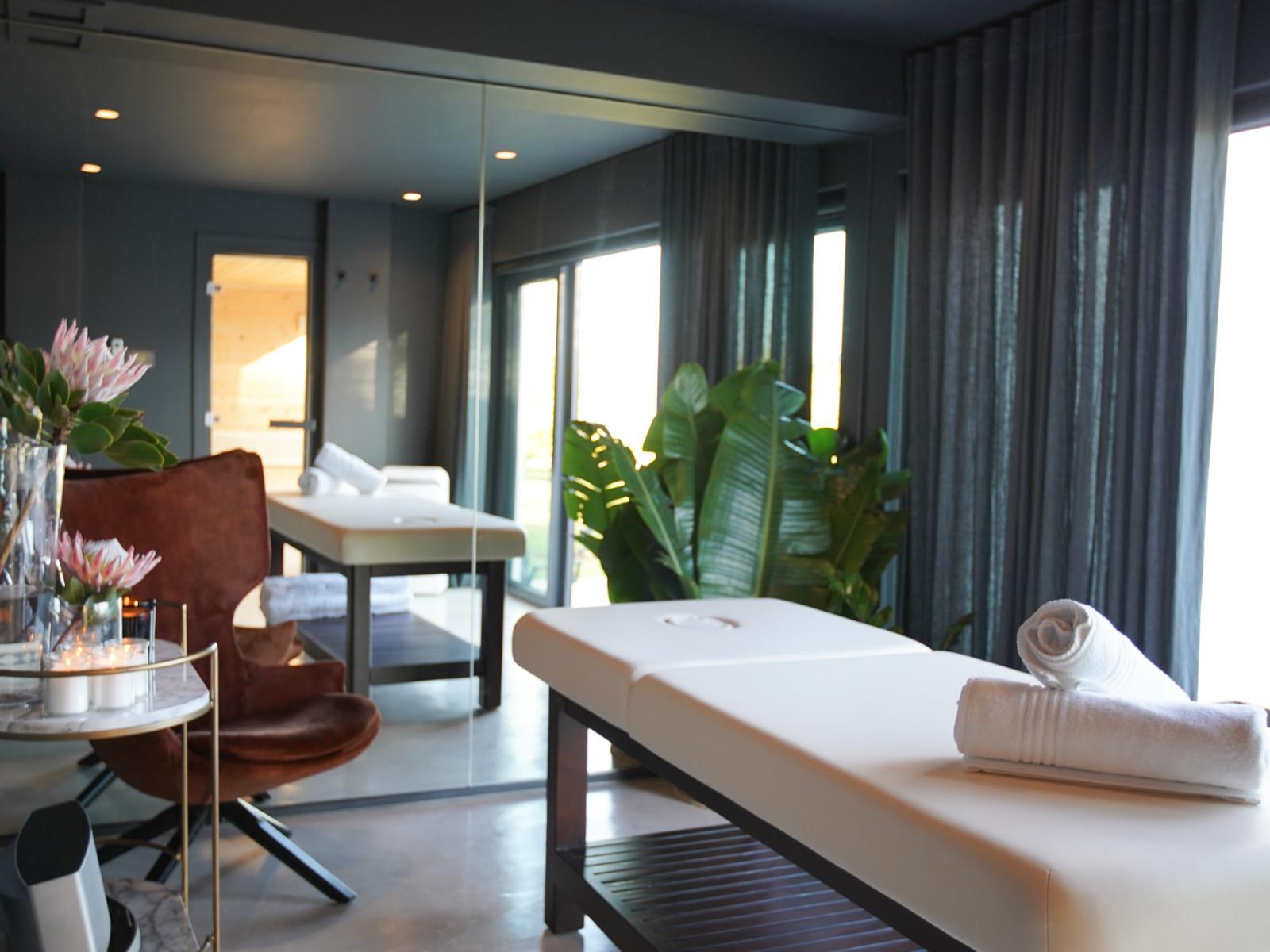 Villa Lion View - Private Luxury Retreat | Budget Accommodation Deals ...